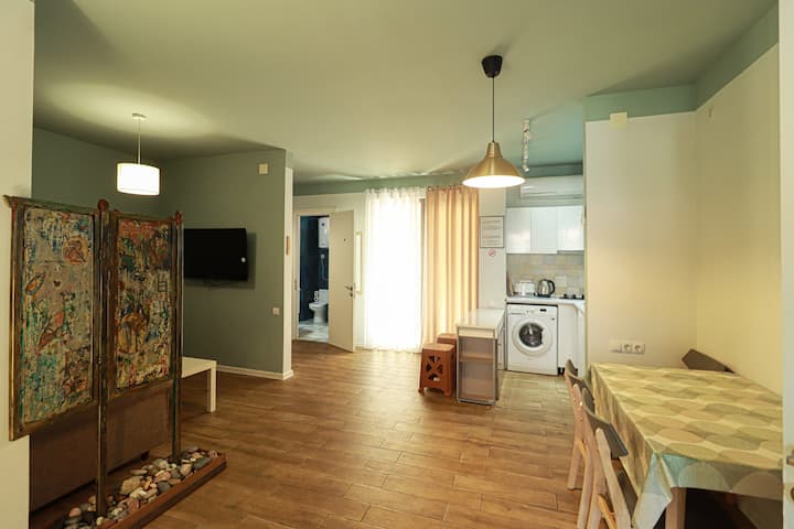 Central 2br Apartment - By Wehost - Batumi
