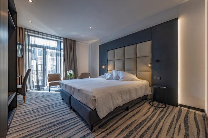 Superior Kamer Met Queensize Bed - Bredene