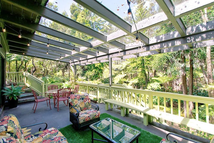 Halehikiola: 2  Br, 2  Ba House In Volcano, Sleeps 6 - Volcano, HI