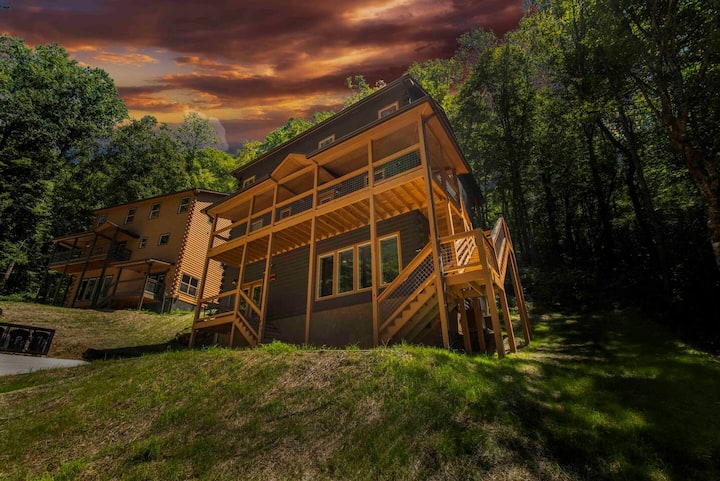 Righty Is 1 Of 2 5br/6ba Private Pool, Game Room, - Sevierville, TN