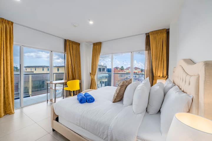 Sunny Aruban Oceanfront Apartment By Bluearuba - Aruba