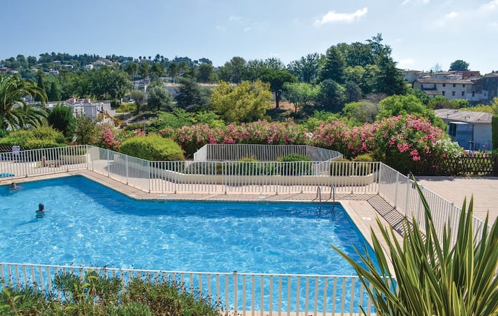 Lovely Holiday Home In Vence With Access To Pool. - Vence