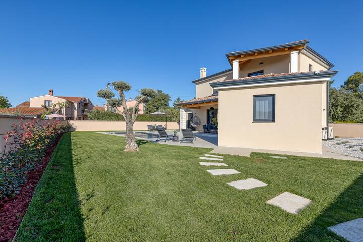 Villa Divina Hot Sale | varsana.com