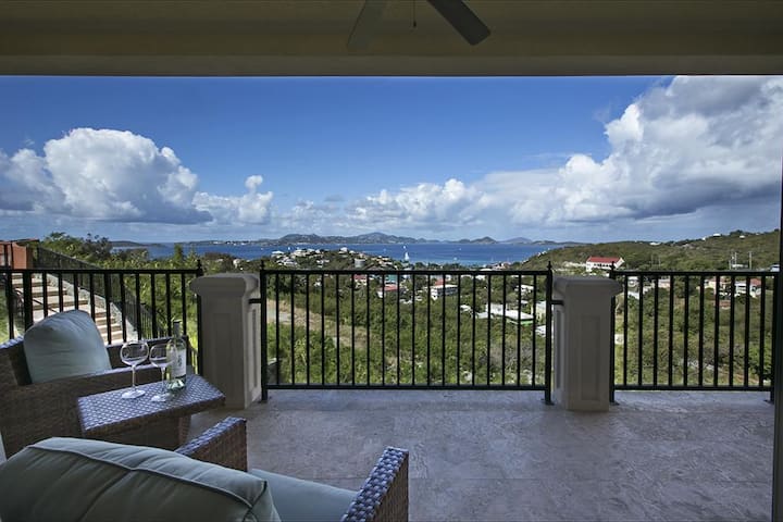 Guavaberry 10% Off Last Minute Stays -