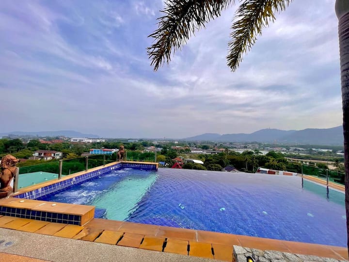 3 Bedroom Apartment Fitness Street Rooftop Pool - Phuket