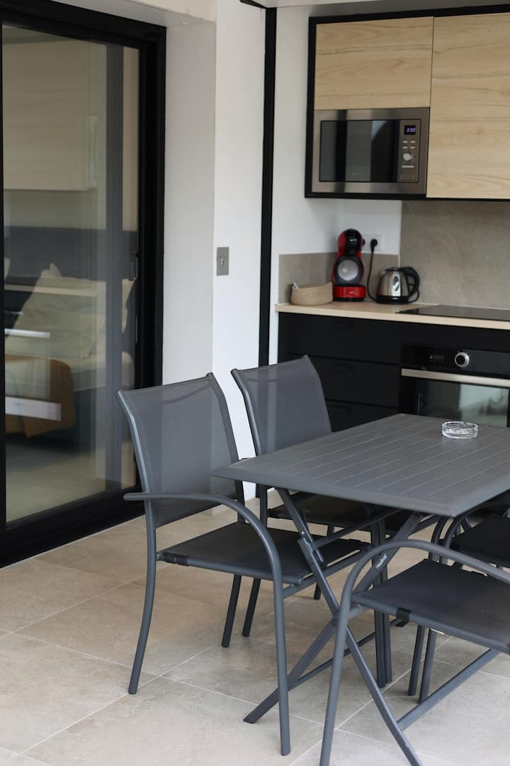 Studio Premium Avec Cuisine D'été Et Terrasse - Plage de Pinarellu