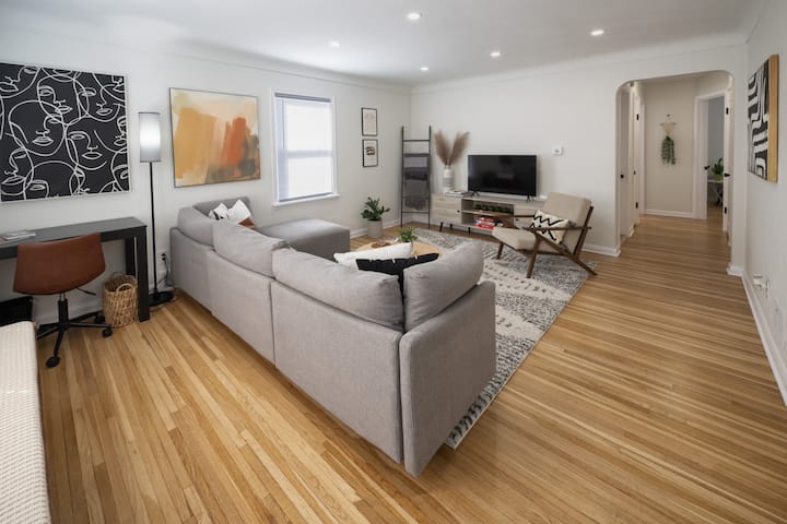 Beautiful Modern Home Near Toledo Hospital & Ut - Toledo, OH