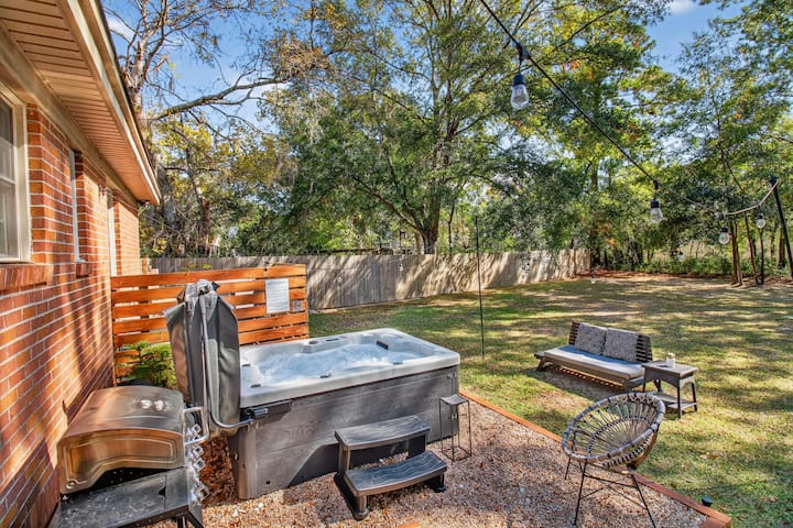 The Low Tide - Hot Tub, Marsh View, Fire Pit - Charleston, SC