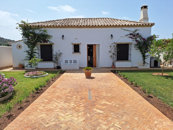 Casa Jyv - Montellano