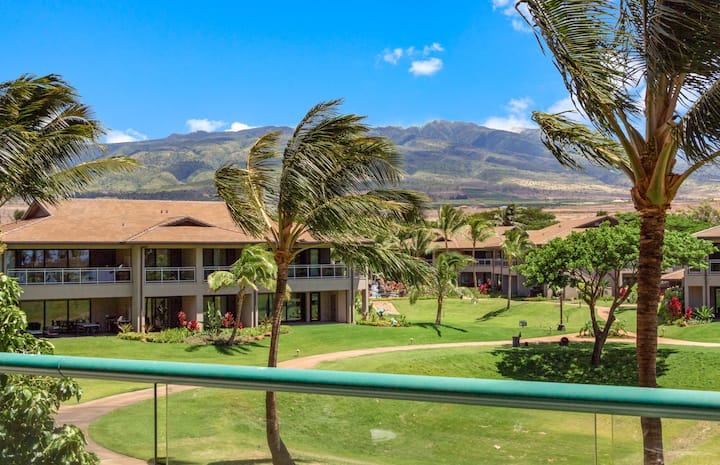 Maui Resort Rentals: Honua Kai 2br+den - Maui, HI