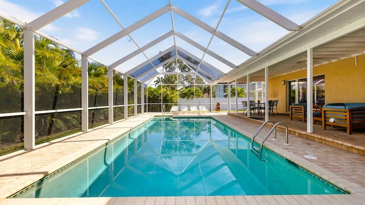 Palma Sola Bay Gem – Heated Pool Near Img! - Bradenton, FL