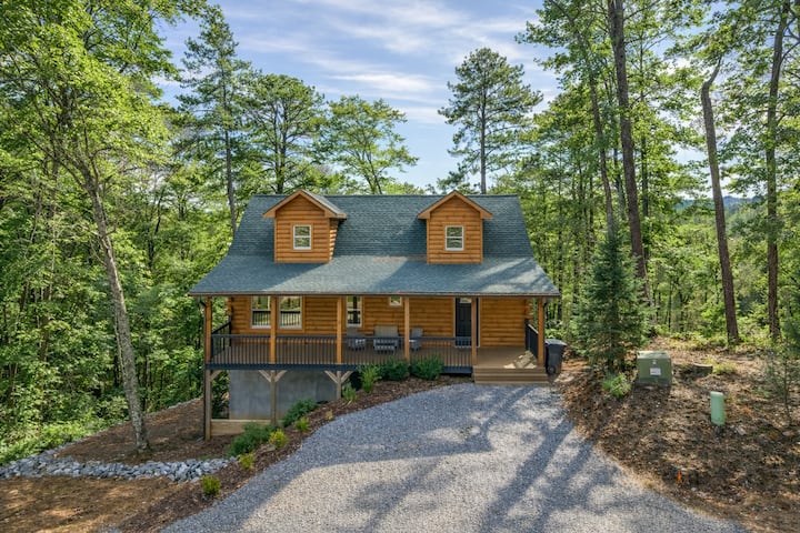Pet-friendly Log Cabin In Lake Lure - Lake Lure, NC