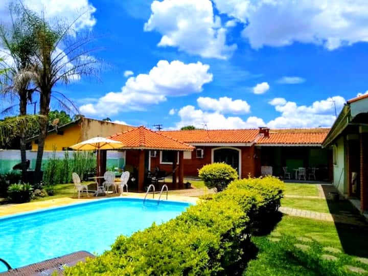 Chácara Com Wi-fi, Piscina E Churrasq. Em Atibaia - Atibaia