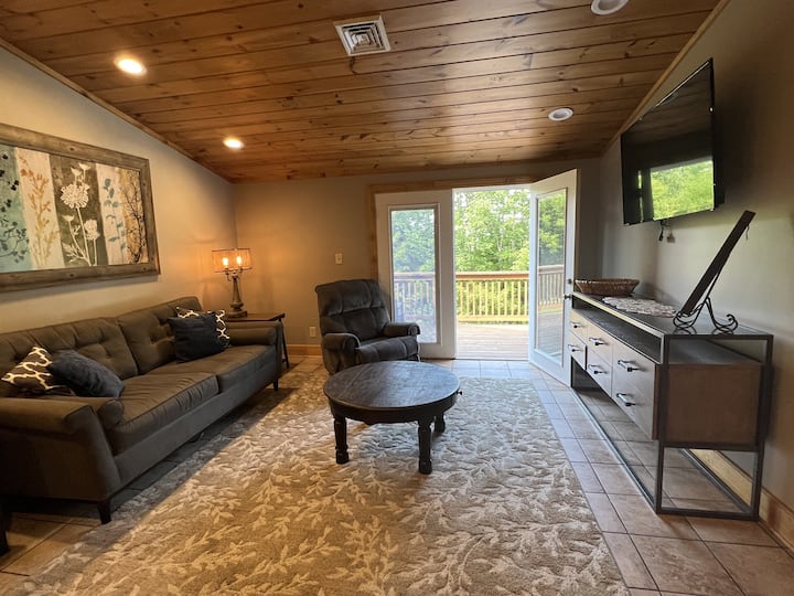Dutch Hill Manor Ii, New Construction, Upscale, Ne - Gilbert Lake State Park, Laurens