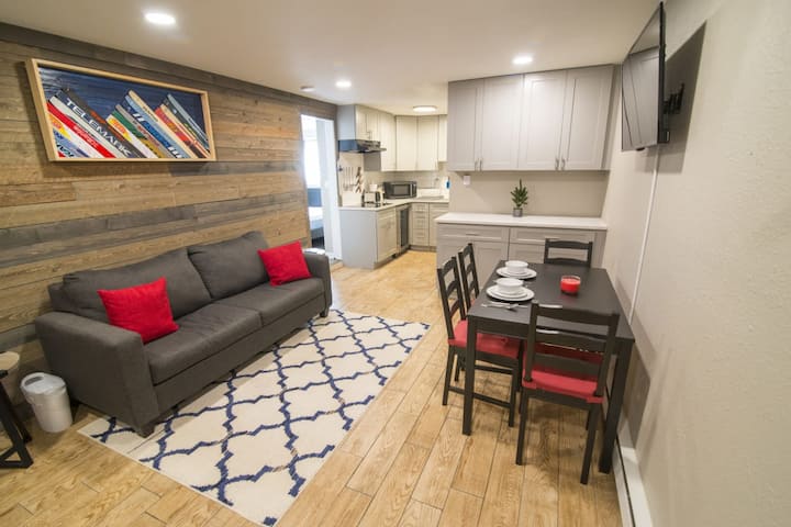 Cozy Main St 1br/next To Ski Access & Free Shuttle - Colorado