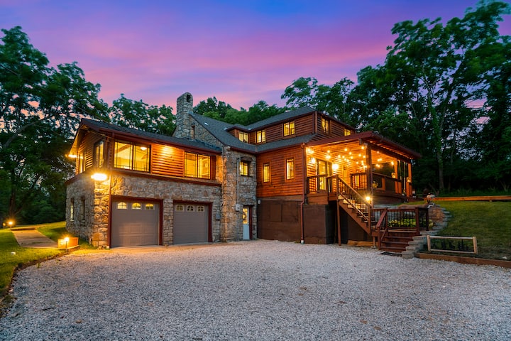 6acre Cabin-discgolfcourse-sleeps 15-pet Friendly - Kansas City, MO