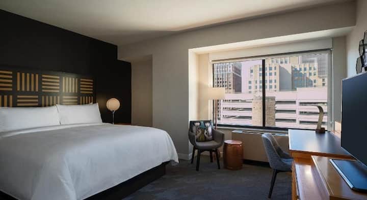 Stylish Modern Room For An Ideal Stay! Free Coffee - Des Moines, IA