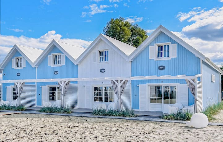 Gorgeous Home In Mielno With Wifi - Mielno