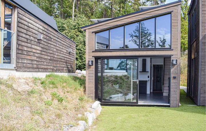 Nice Home In Brevik With Kitchen - Langesund