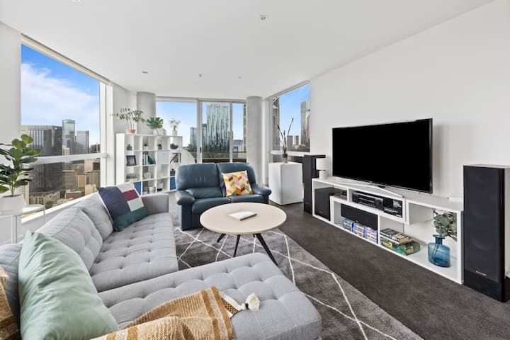 Huge, Stylish. Amazing View, Pool, Gym - Melbourne