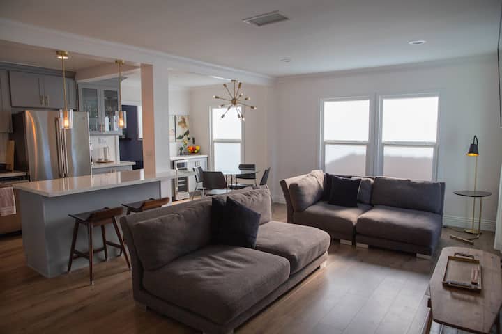 Recharge - Private 3br Home · Yard + Ev Charger - Beverly Hills, CA