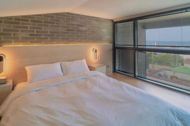 쾌적한 오션뷰의 복층형 (테라스 바베큐) 객실, A 401호 오션뷰 - 복층형 - Busan