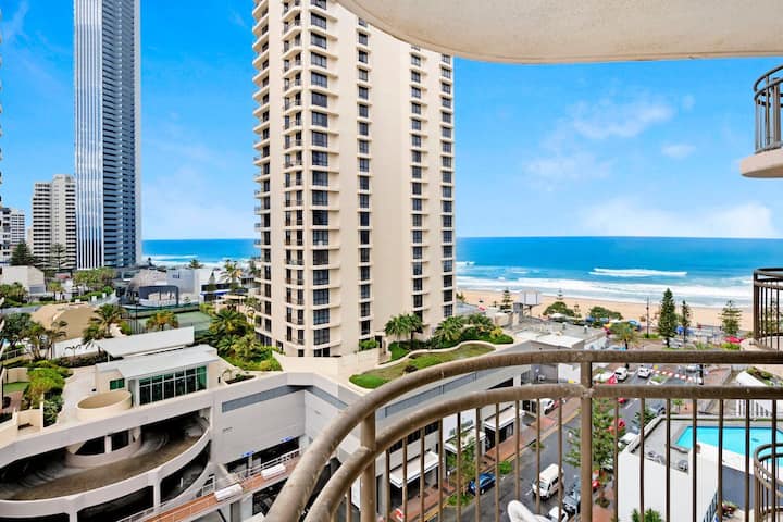 Central Getaway With Ocean Views - Coasthm - Gold Coast