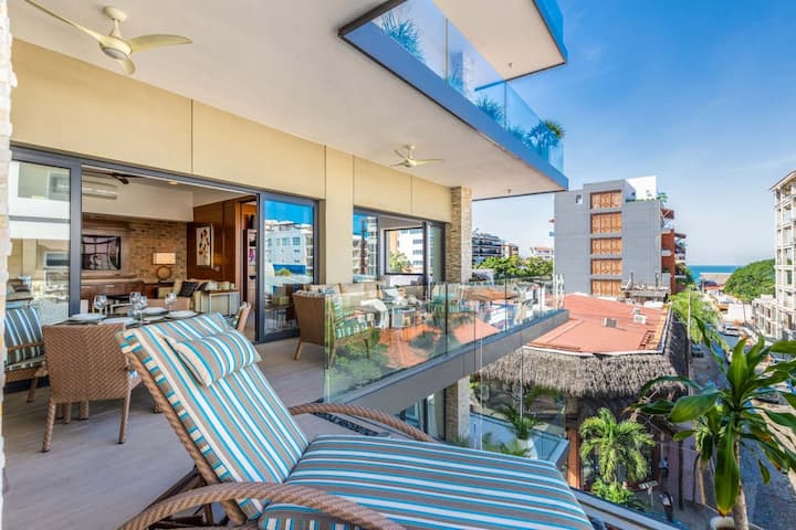 Casa Sun Peace Executive 2 Bedroom. Stunning Pool! - Puerto Vallarta