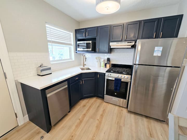 Blue Wave Suites: Make Waves In Clearwater Beach - Dunedin, FL