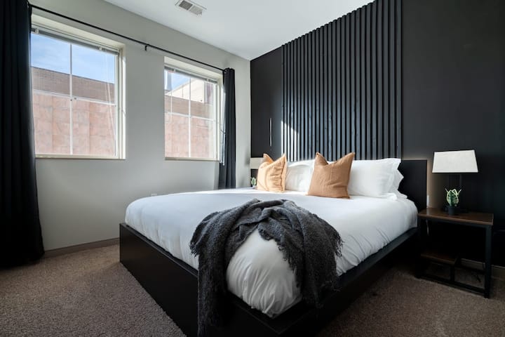 Downtown Columbus Luxury Apartment - Columbus, OH