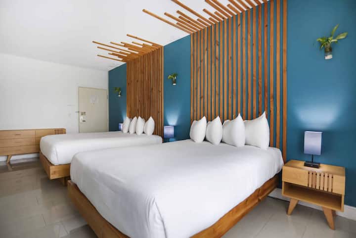 Your Ideal Vacation Escape! 2 Relaxing Units - Miami Beach