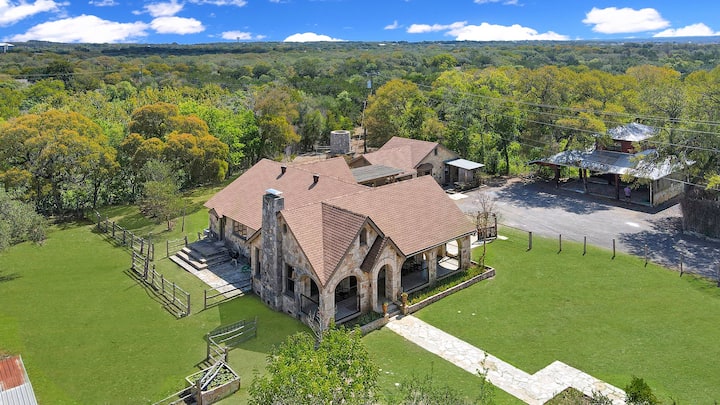 Milk Bath Springs House I 3/2 in Dripping Springs - Houses for Rent in ...