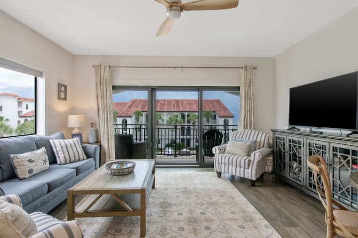 Palms B7 Private Beach! Sleeps 6 - Seaside, FL