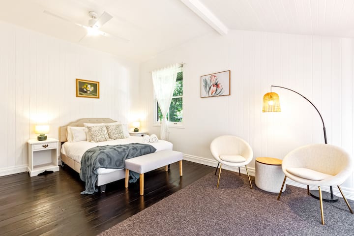 Unwind At Secret Garden - Maleny