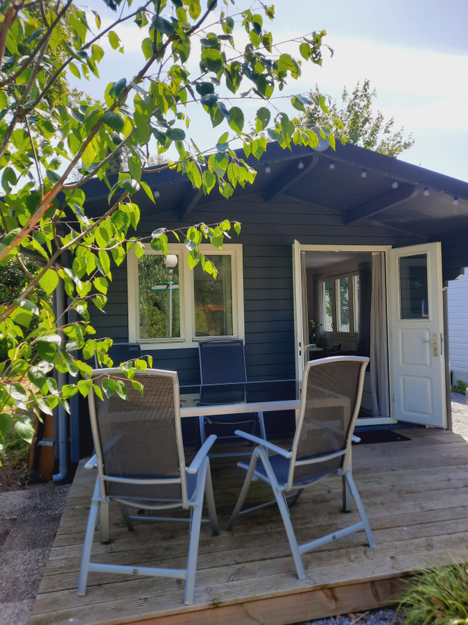 Cozily furnished log cabin in a quiet park. - Chalets for Rent in ...