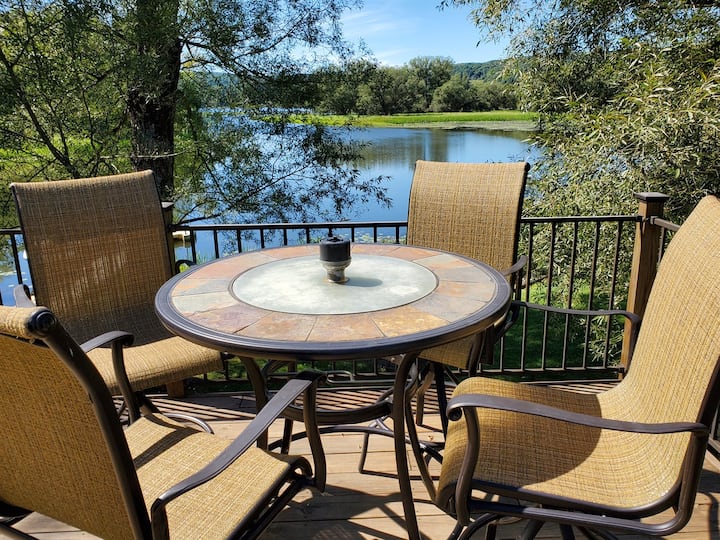 Riverbend Waterfront, Game Room, Fire Pit, Private - Oneonta, NY