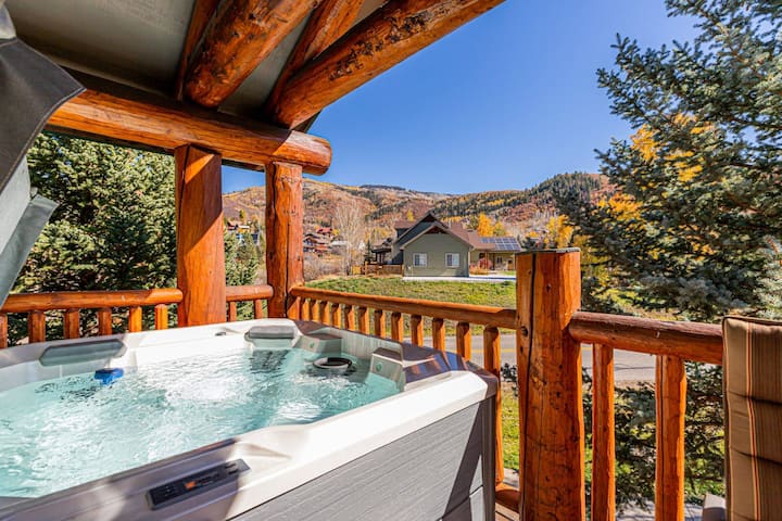 Th W/private Hottub+views-steps To Free Mtn/town Bus-2 King Ensuites-garage-w/d-grill-fireplace - Steamboat Springs