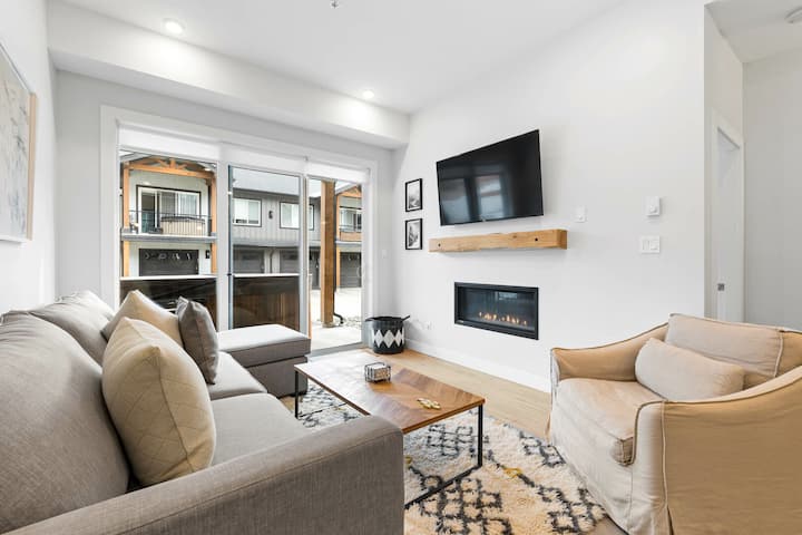 Welcome To The Cowabunga Condo - Sun Peaks