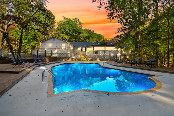 Private & Secluded 5-acre Gated Estate W/ Pool - Acworth, GA