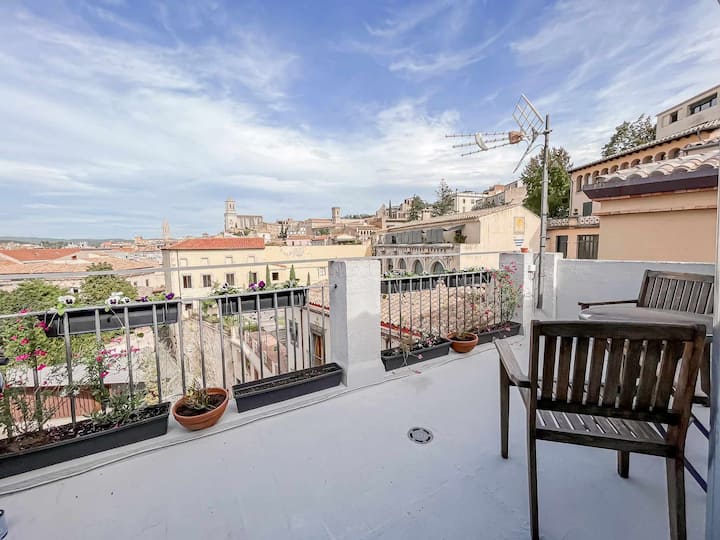 Romantic Duplex With Terrace And Great Views - Girona