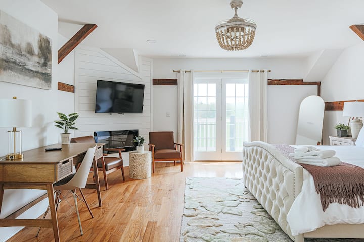 Luxury Boutique Inn | Wow Views | 5 Min To Dt| #1 - Staunton, VA