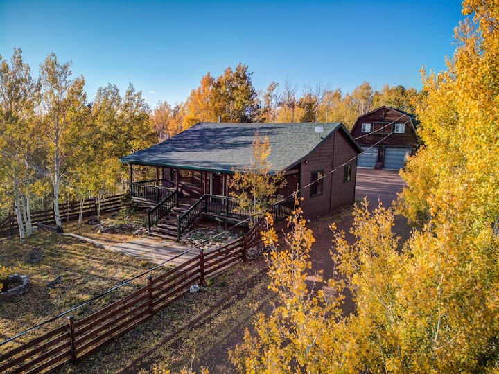 Mountain Top W/ Views | Hot Tub | Game Room - Mueller State Park, Divide