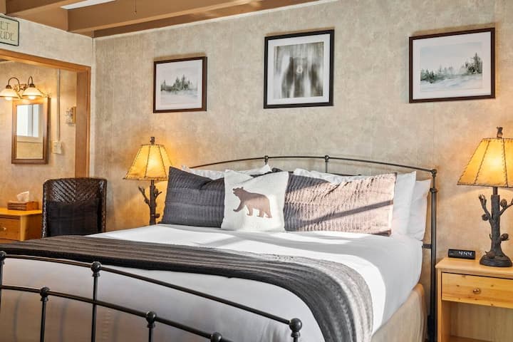Mother Nature's Inn-walk2lake-rm 8-no Cleaning Fee - Tahoe City, CA