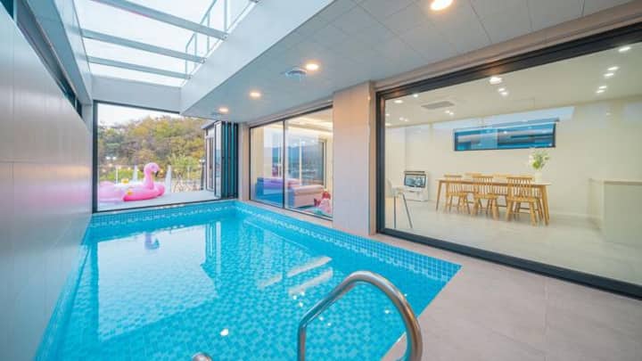 새로 신축한 단독 수영장 객실, 핑크동 - Gyeongju-si