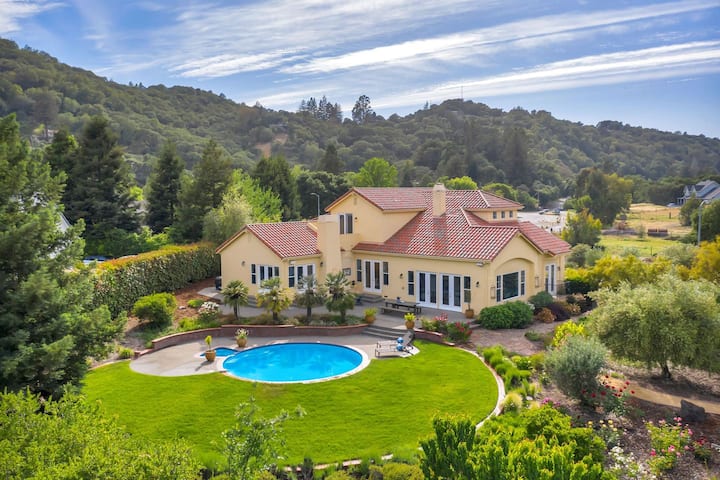 Wine Country Luxury Retreat - Pool Sauna Spa Views - Rohnert Park, CA