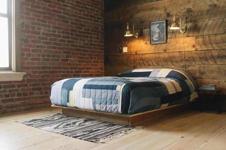 Room #8 Book Direct & Save—jenningshotel(.)com - Joseph, OR