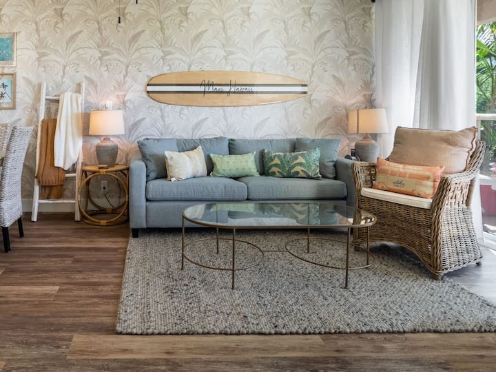 Walk To Beach, Dining & Shops. Pool And Ac - Maui