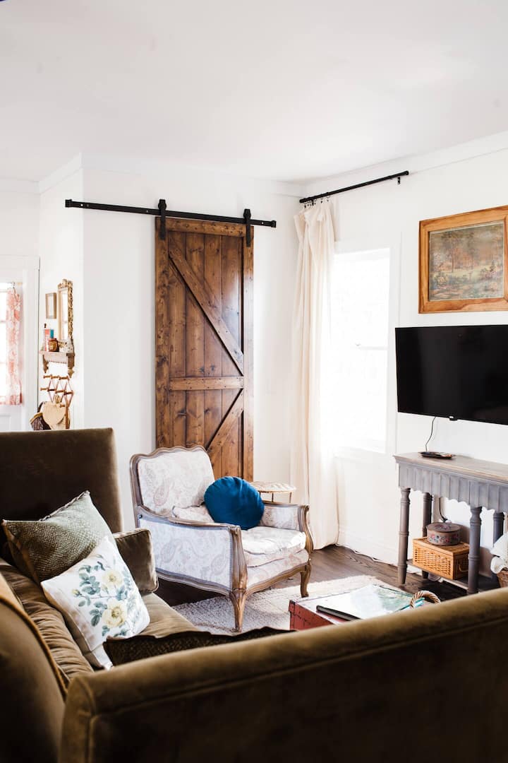 Millbrook Getaway Cottage | Pool & Near Capitol - Millbrook, AL