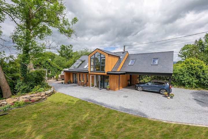 Maes-y-caerau | Spacious  Three Bedroom Property - Criccieth