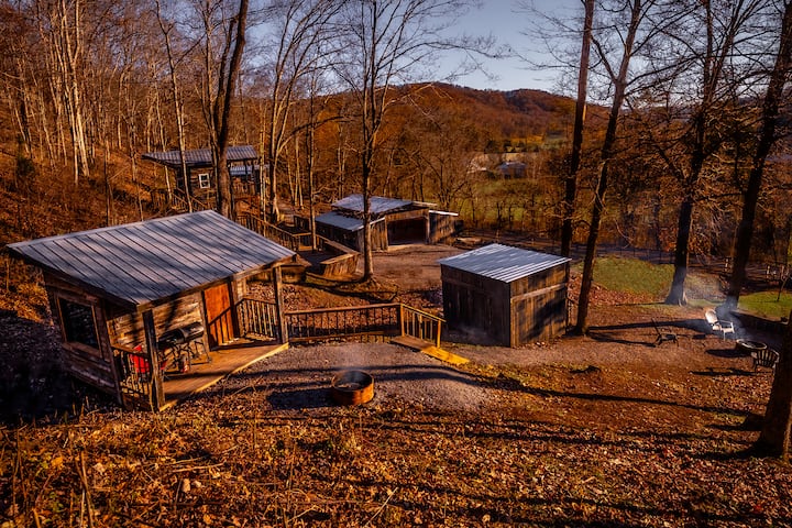 Glamping Cabin | Huge Window | Over A Creek - Ohio